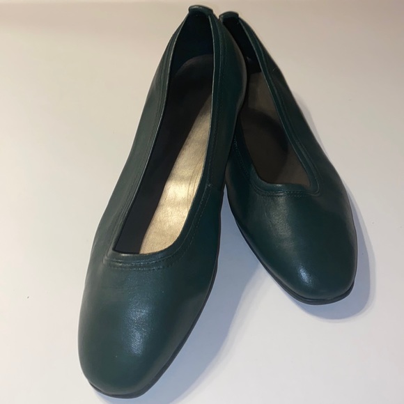 cobbie cuddlers | Shoes | Vtg Cobbie Cuddles Retroflex System Green ...